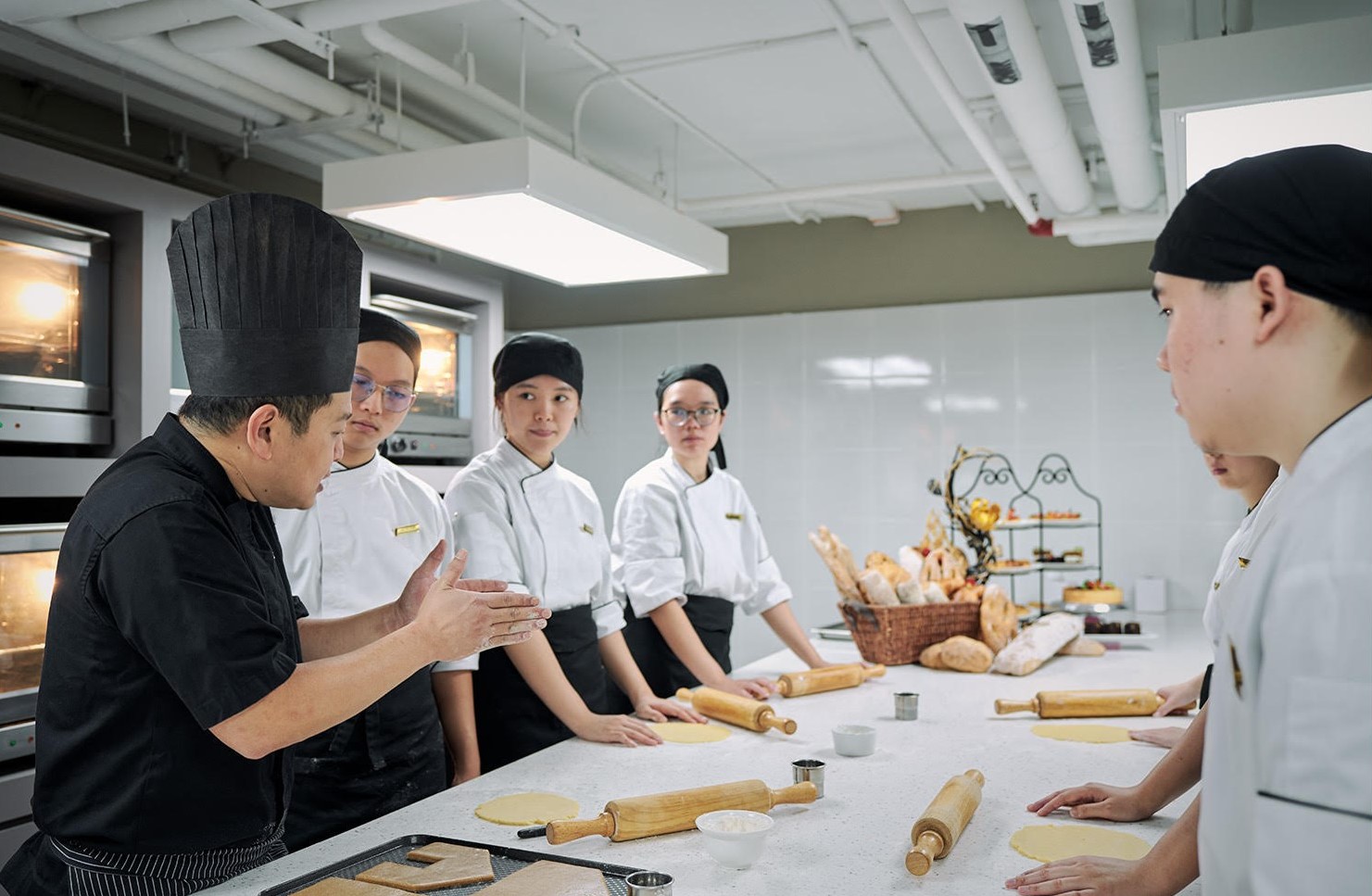 DIPLOMA IN PASTRY & BAKERY | YTL-ICHM